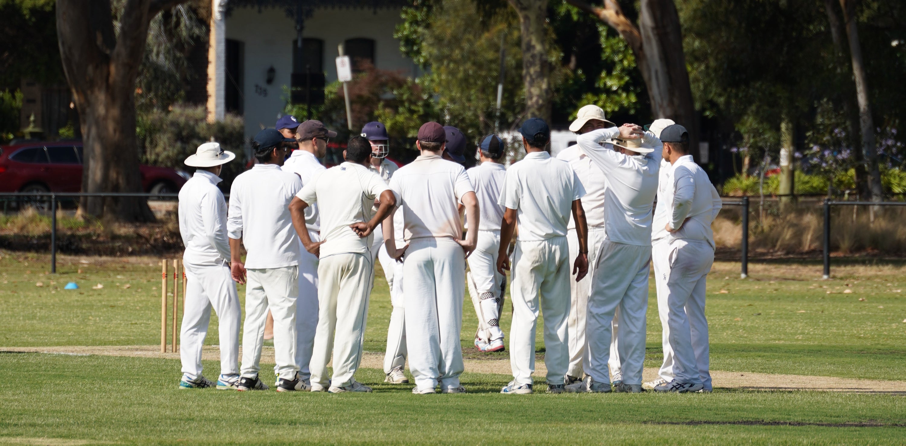 Custom Cricket Teamwear – niviasports